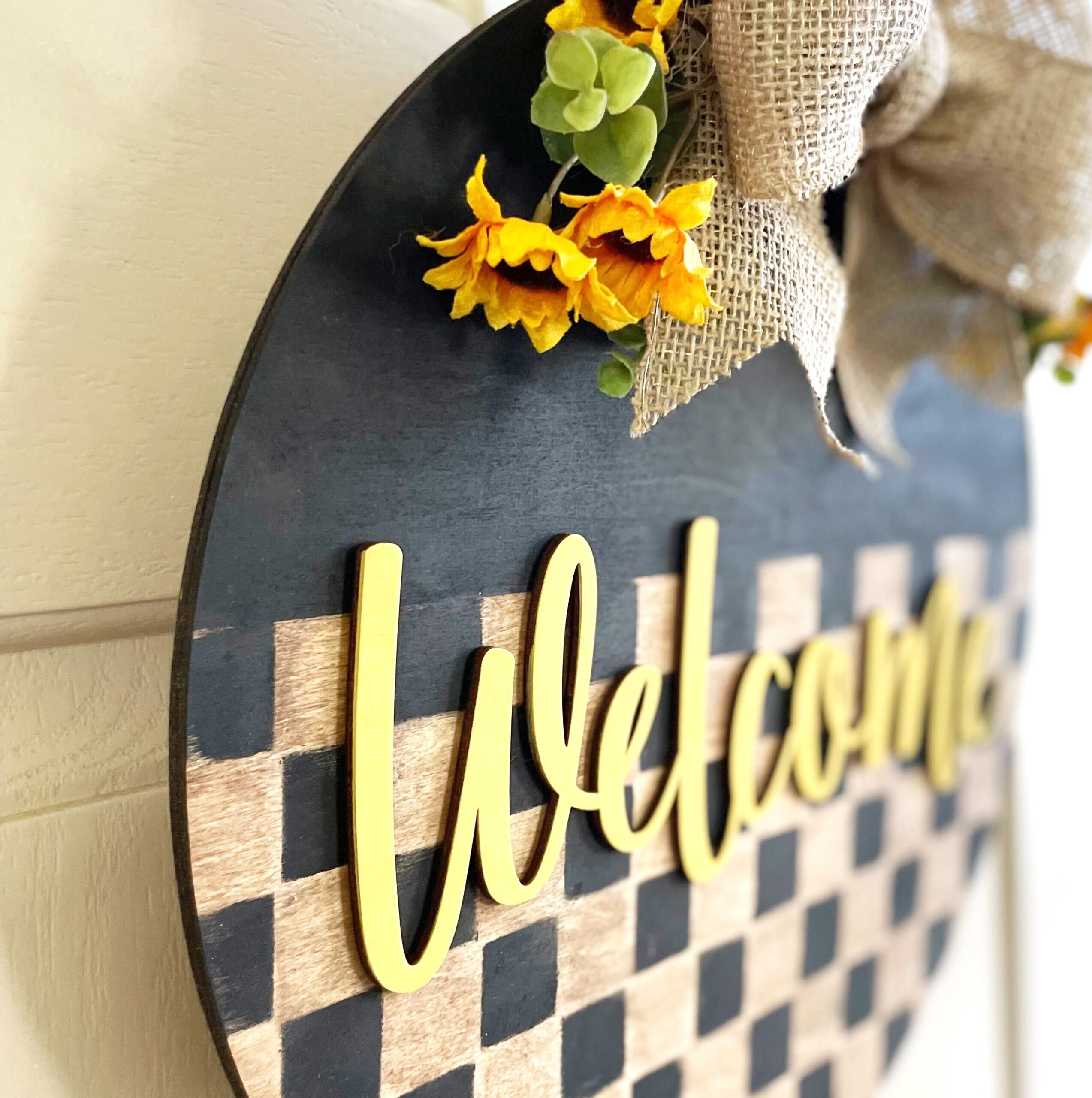 Sunflower Welcome Sign: Check Design Door Hanger with Burlap Bow ...